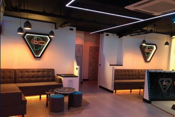 NEON FRANCE Intégrateur solutions d‘éclairage agencement de magasin